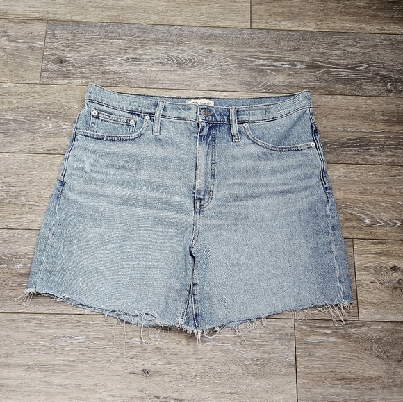 Madewell | Shorts | Madewell Denim High Rise Mid Length Shorts Sz 3 ...